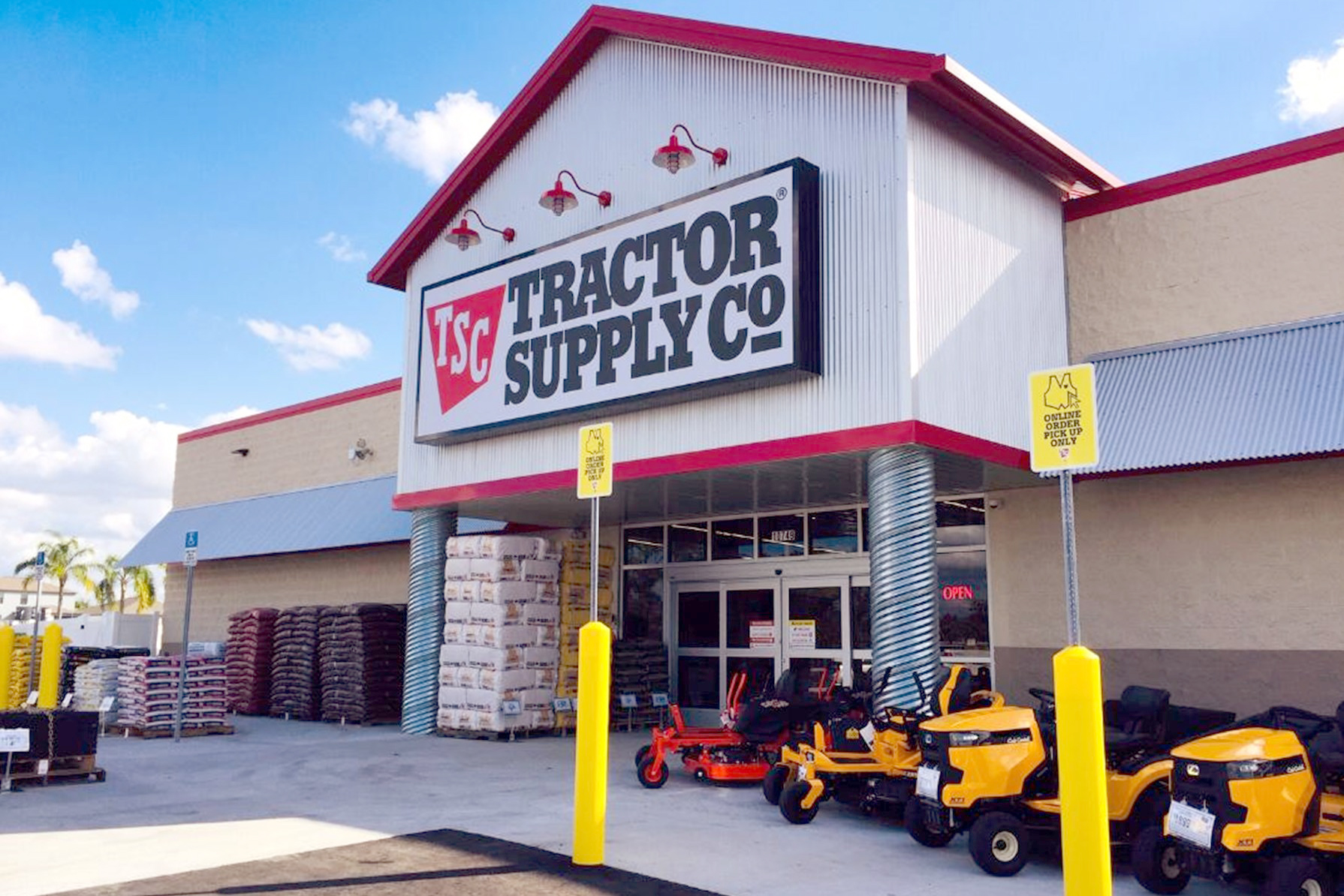 The Tractor Supply Story – Joe Scarlett